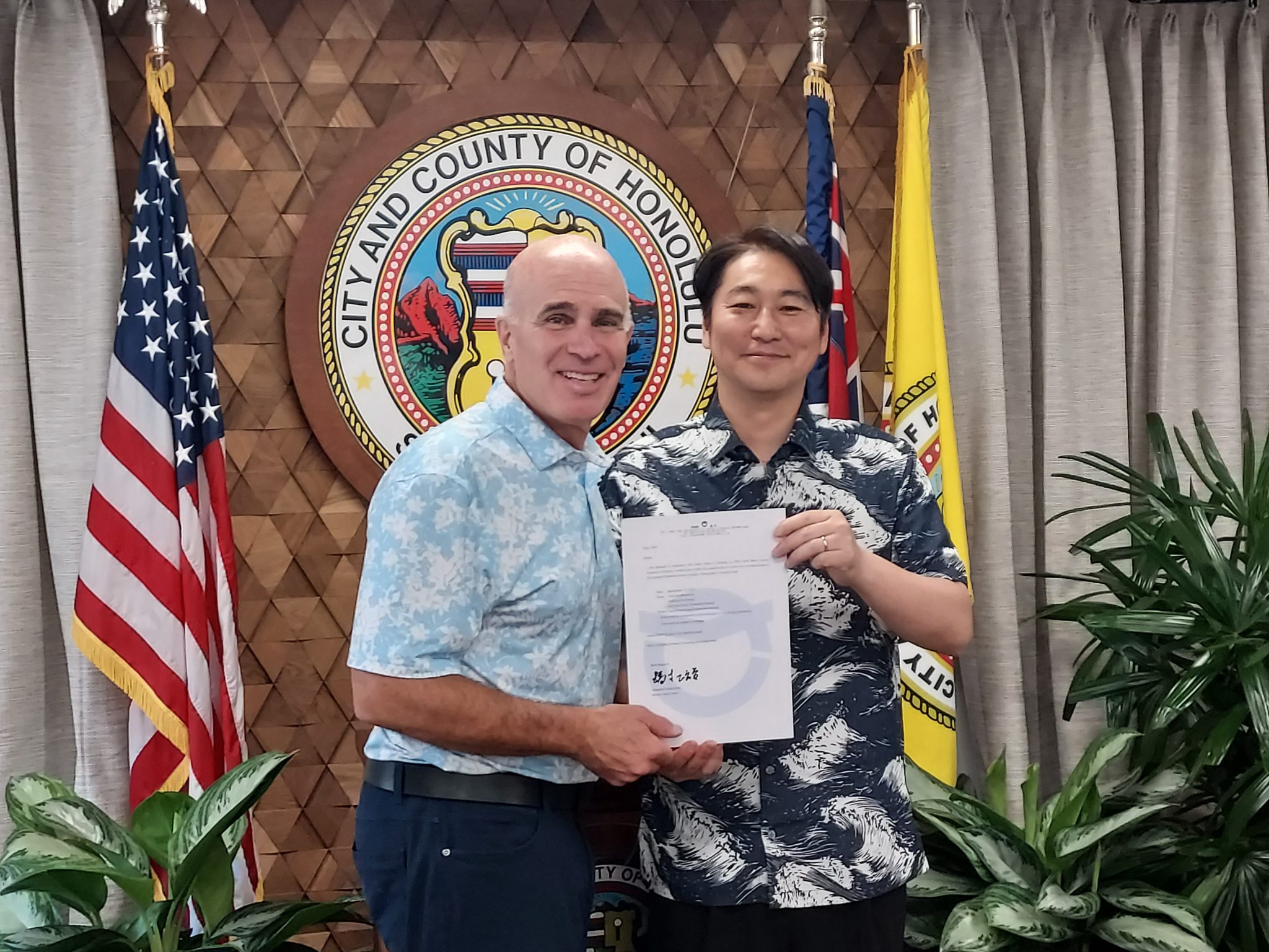 June 6, 2025 – Mayor Hashimoto of Sakaimachi visits Honolulu Hale ...